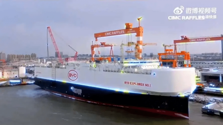 BYD surpreende e inaugura navio próprio para exportar seus carros ...