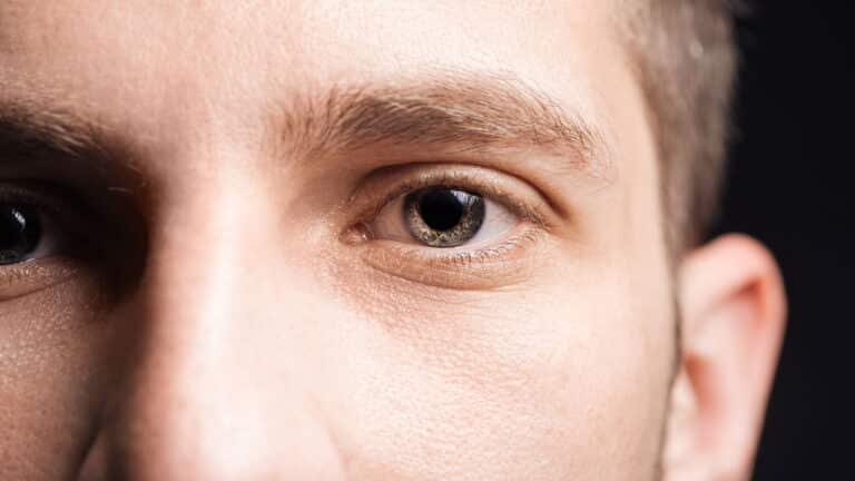 Esse sinal nos olhos pode indicar pressão descontrolada - Terra Brasil Notícias