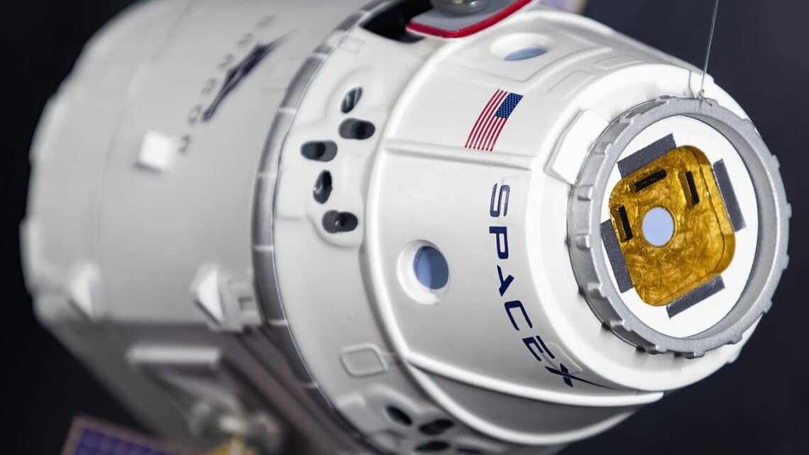 NASA recebe "SMS" de 16 milhões de km e abre caminho para vídeos ...