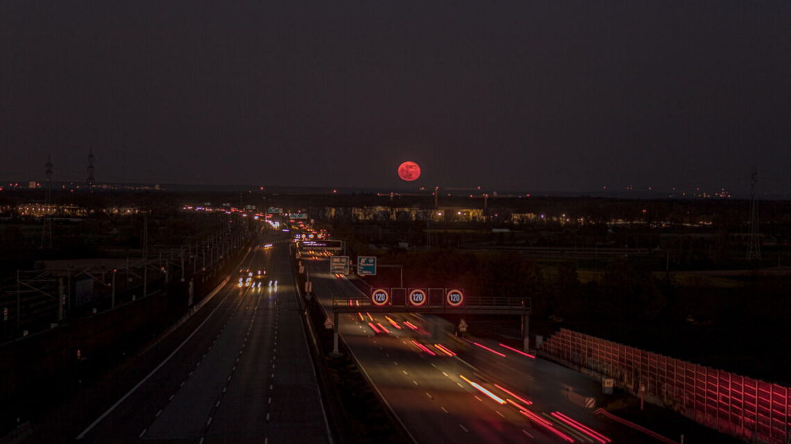 Desvende os segredos da Lua Rosa que surge neste domingo (13/4) - Terra ...