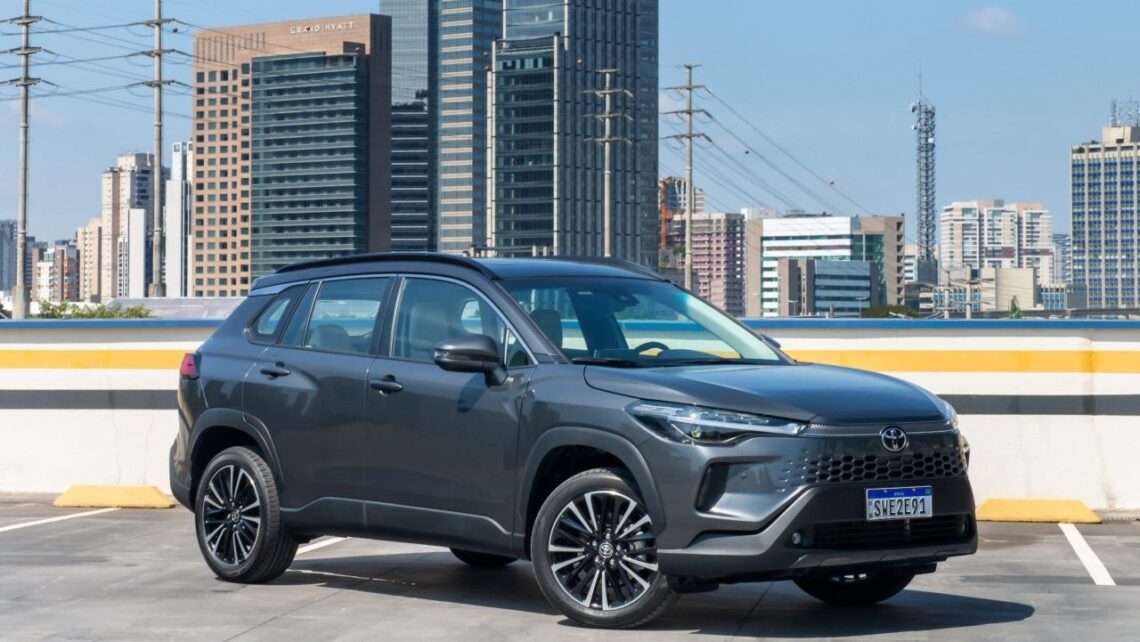 Novo SUV da Toyota conquista brasileiros e dispara nas vendas - Terra ...